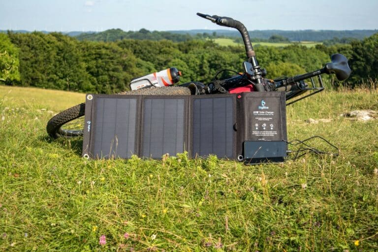 Stromversorgung beim Bikepacking: Effiziente Lösungen für unterwegs ...